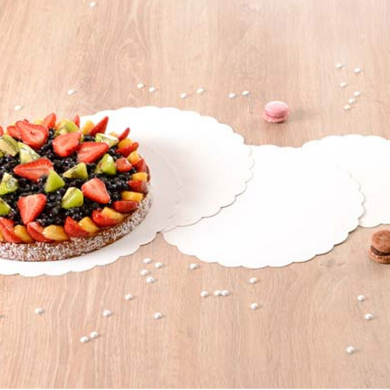 Rond carton patissier festonné blanc (x 250) - supports gateaux | Cerf ...
